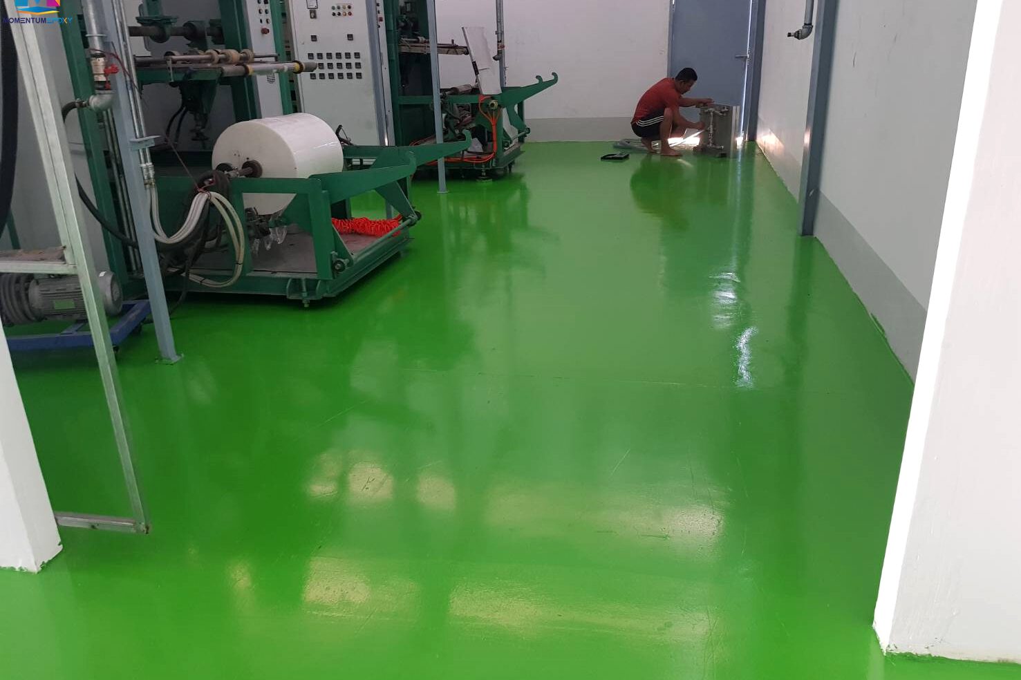 รับทำพื้นอุตสาหกรรม พื้นโรงงาน - เคลือบพื้น Epoxy / PU / กันซึม